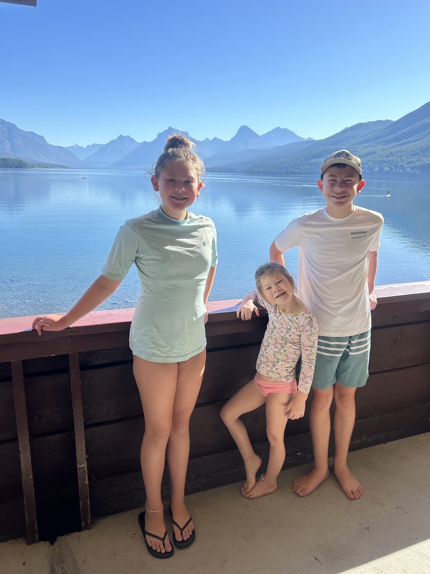 Glacier National Park with Kids - Apgar Village, Avalanche Lake, Lake ...